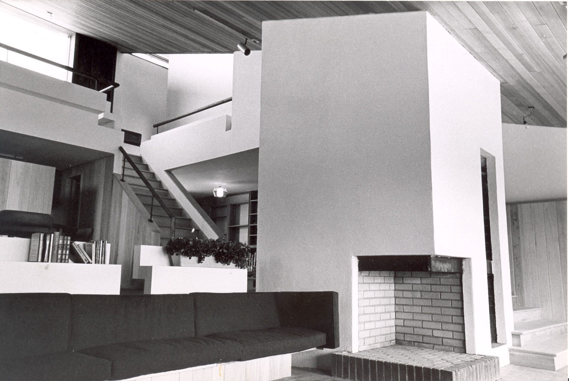 Faceted House | GLUCK+